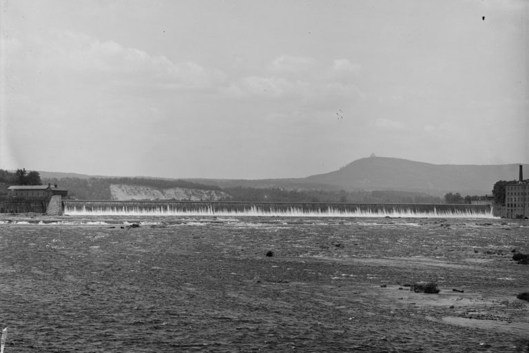 Hadley Falls Dam, Holyoke, Mass - Lost New England