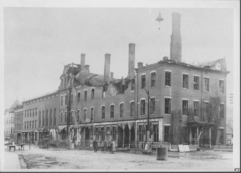 1940_1899 rockinghamlibrary - Lost New England